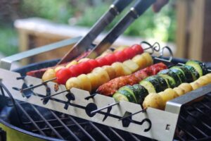 BBQ初心者ガイド：炭の量、置き方、起こし方、捨て方まで完全解説！ | らくキャン SAGAMIHARA