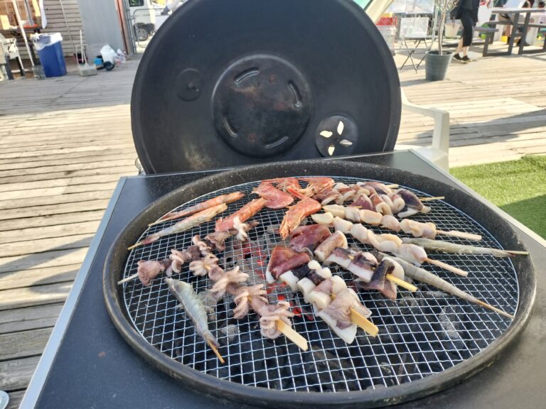タチヒビーチ相模原：手ぶらでBBQや花火を楽しめる人気施設を写真多数で紹介 - らくキャン SAGAMIHARA